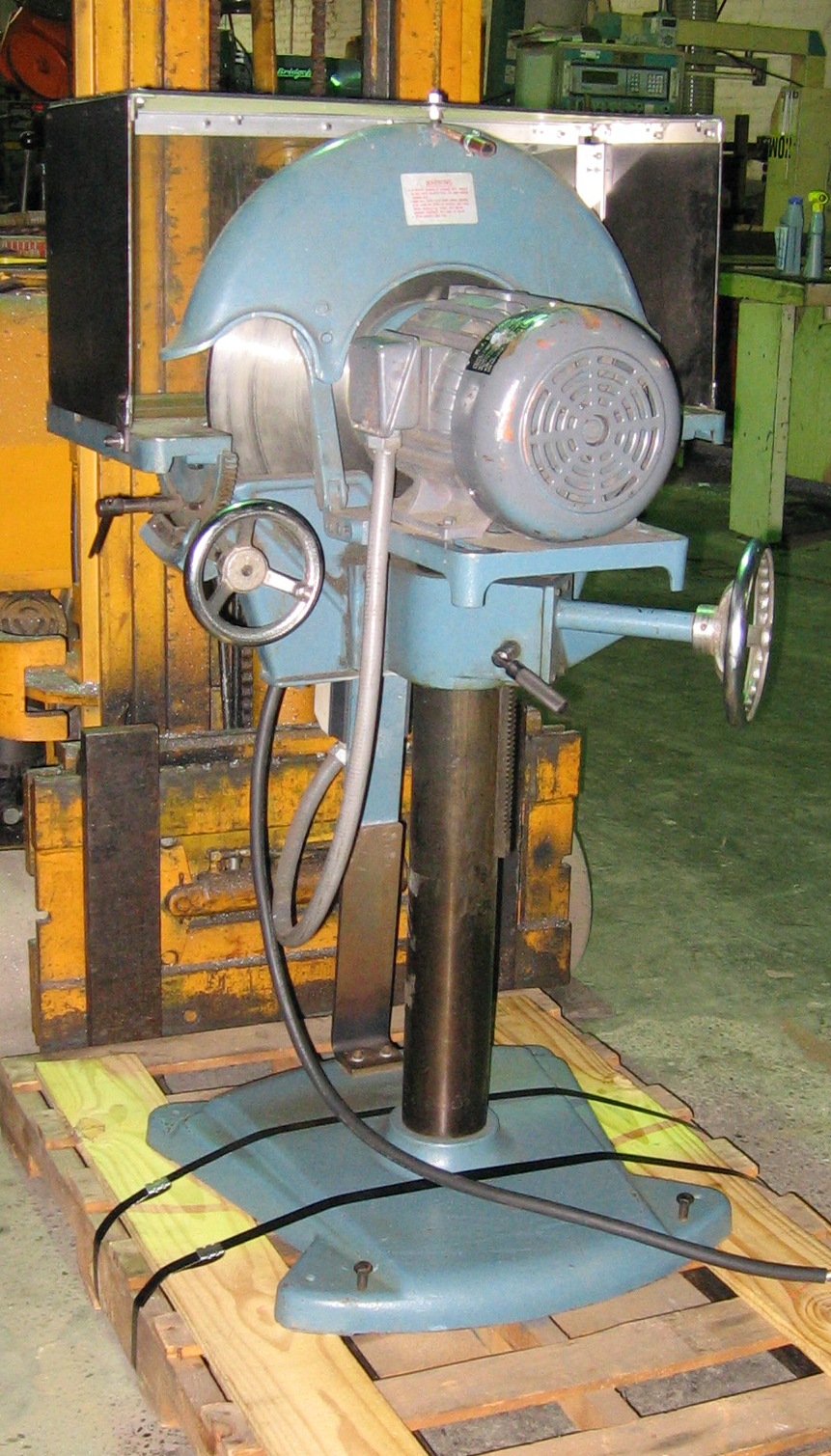 Lincoln Disc Sander Grinder, SN-6040003 - Zedco Machinery