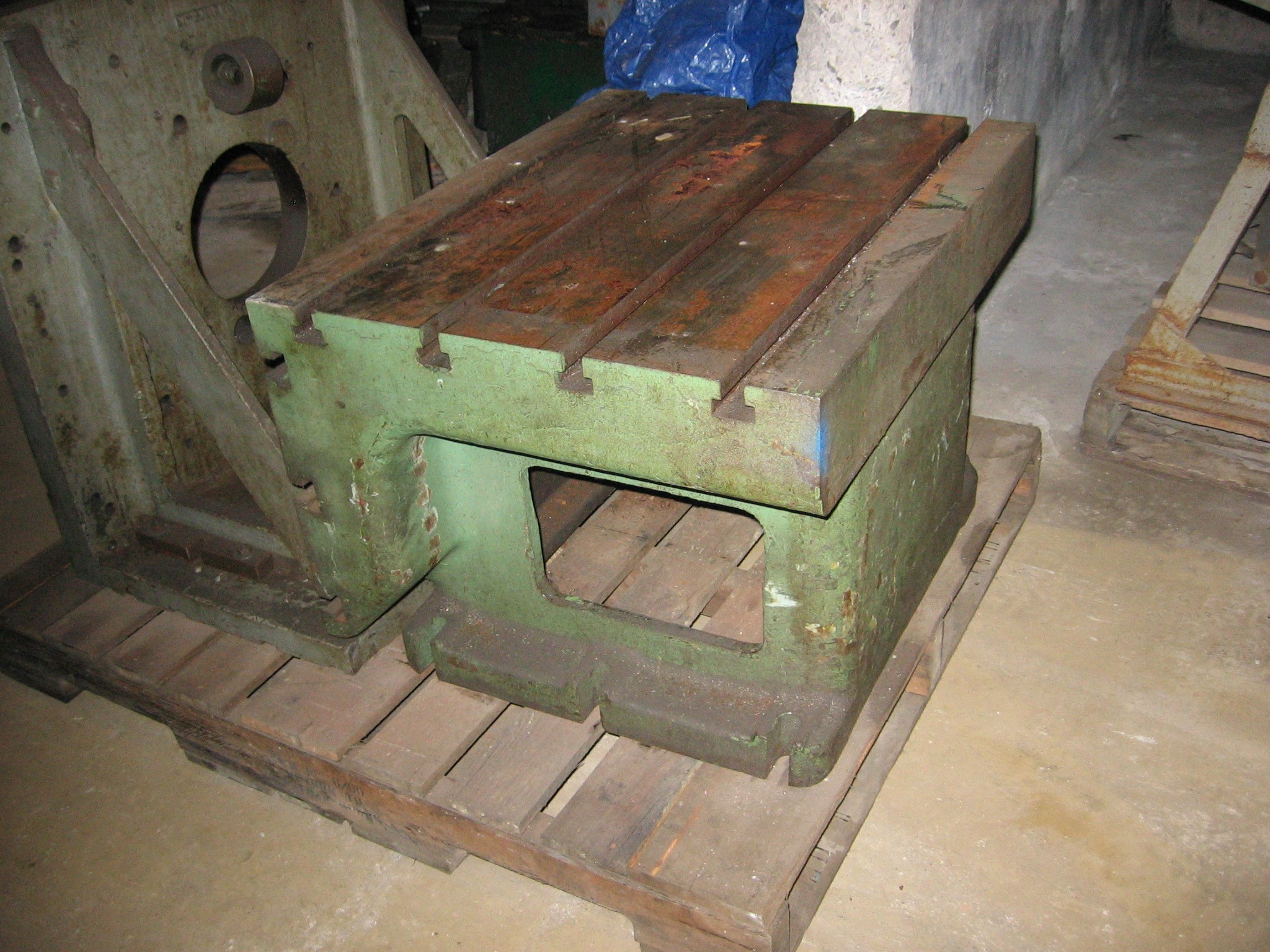 Box Table - Zedco Machinery